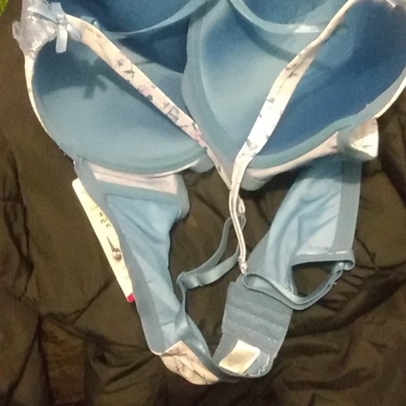 Other | Nwt Ashley Stewart Bra 44 D | Poshmark